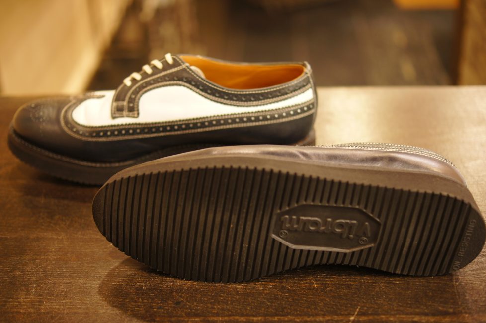 RED WING 9012 Beckman 6Inch Moc / SANDERS ロングウイングチップ Vibram 2021 オールソール ...