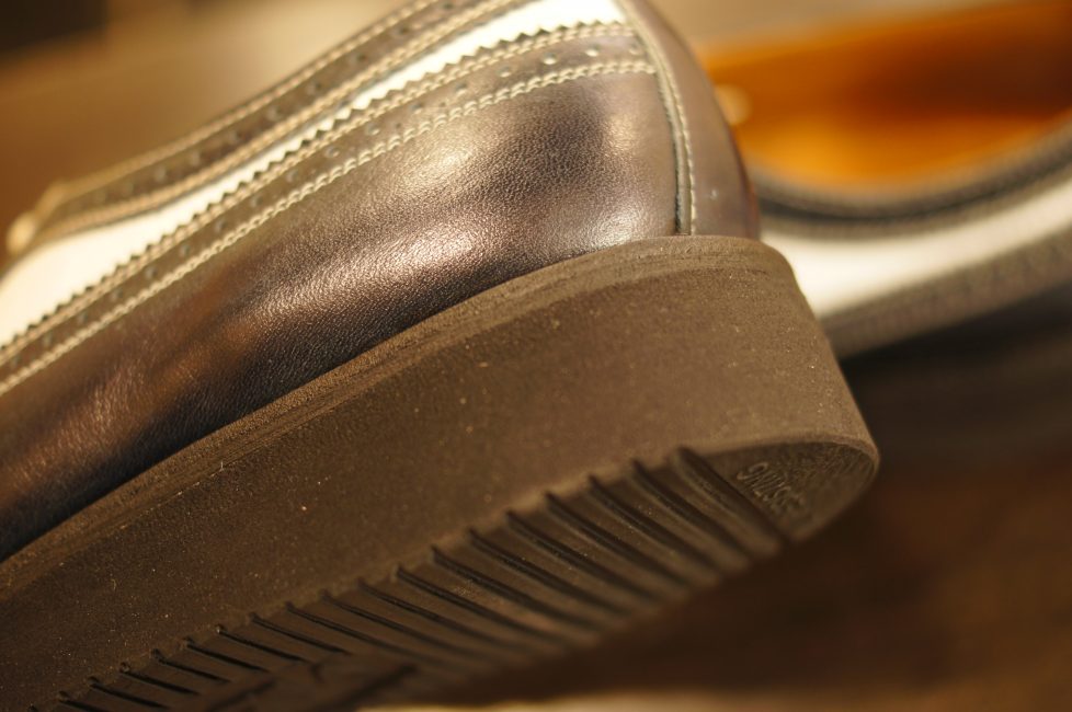 RED WING 9012 Beckman 6Inch Moc / SANDERS ロングウイングチップ Vibram 2021 オールソール ...